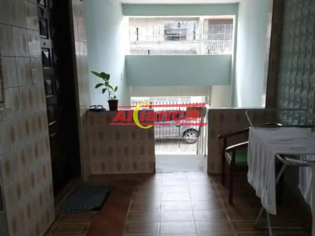 Casa / Sobrado para Venda em Guarulhos/SP Parque Santo Antônio 4 Quartos