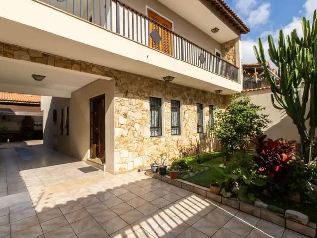 Casa / Sobrado para Venda em Guarulhos/SP Parque Renato Maia 4 Quartos