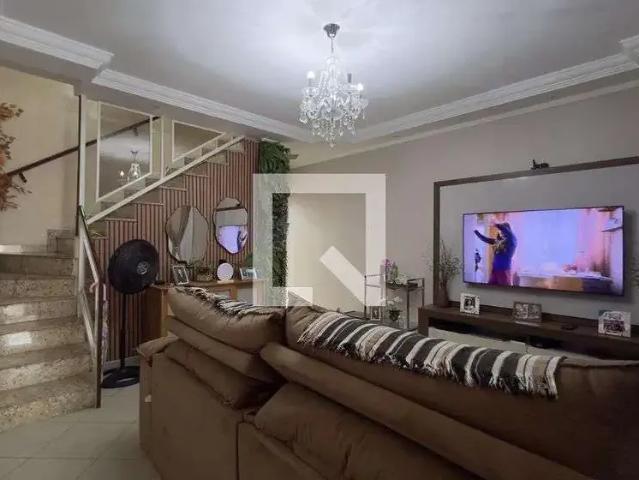 Casa / Sobrado para Venda em Guarulhos/SP Picanço 3 Quartos