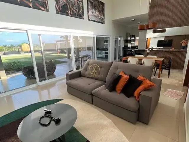 Casa / Sobrado para Venda em Holambra/SP Centro 4 Quartos
