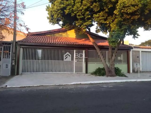 Casa / Sobrado para Venda em Hortolândia/SP Jardim Adelaide 3 Quartos