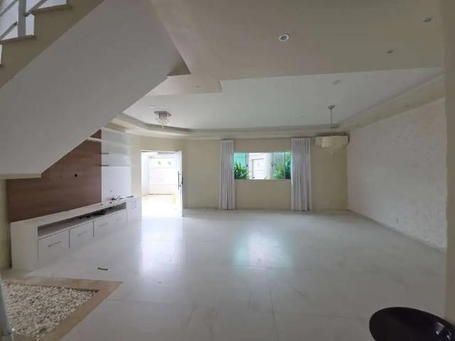 Casa / Sobrado para Venda em Hortolândia/SP Parque Terras de Santa Maria 4 Quartos