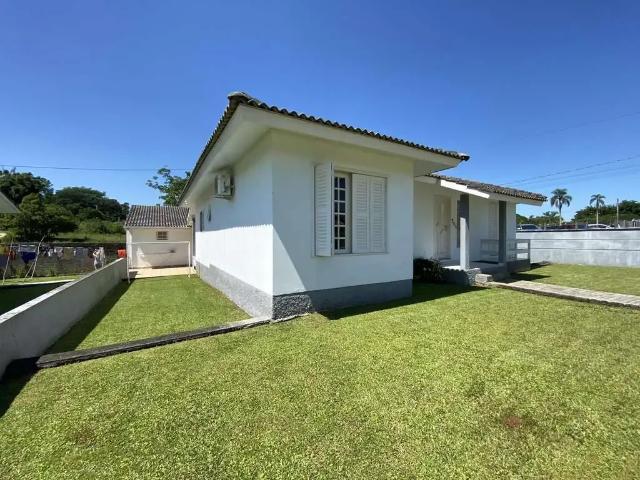 Casa / Sobrado para Venda em Içara/SC Centro 3 Quartos