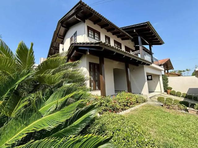 Casa / Sobrado para Venda em Içara/SC Centro 3 Quartos