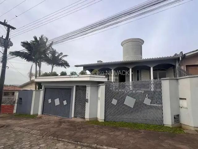 Casa / Sobrado para Venda em Içara/SC Jardim Elizabete 4 Quartos