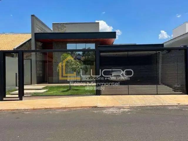 Casa / Sobrado para Venda em Iacanga/SP Centro