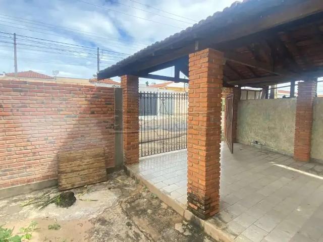 Casa / Sobrado para Venda em Ibaté/SP Centro 2 Quartos