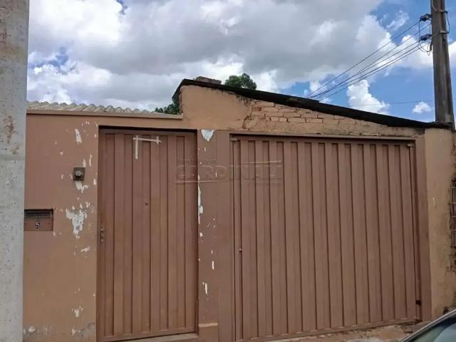 Casa / Sobrado para Venda em Ibaté/SP Centro 3 Quartos