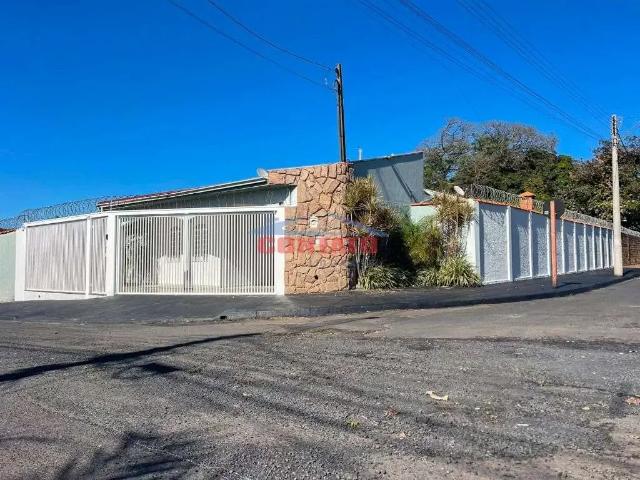 Casa / Sobrado para Venda em Ibaté/SP Jardim Cruzado 3 Quartos