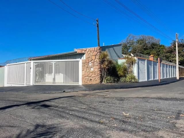 Casa / Sobrado para Venda em Ibaté/SP Jardim Cruzado 3 Quartos