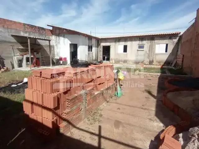 Casa / Sobrado para Venda em Ibaté/SP Residencial José Giro 2 Quartos