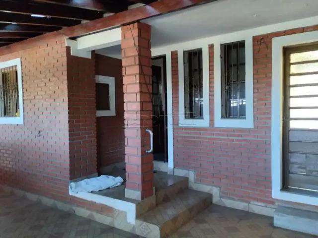 Casa / Sobrado para Venda em Ibaté/SP Vila Bandeirantes 4 Quartos
