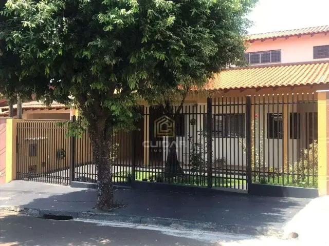 Casa / Sobrado para Venda em Ibiporã/PR Centro 3 Quartos