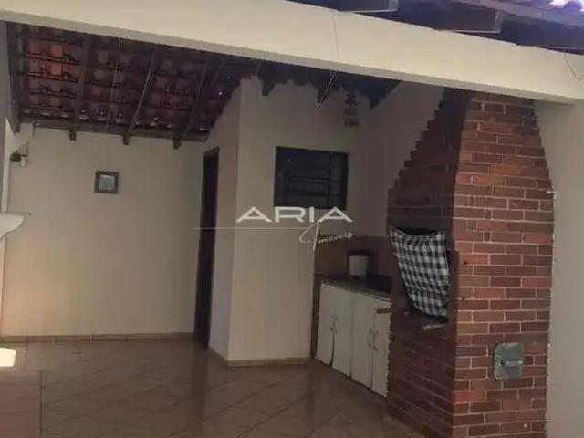 Casa / Sobrado para Venda em Ibiporã/PR Centro 4 Quartos