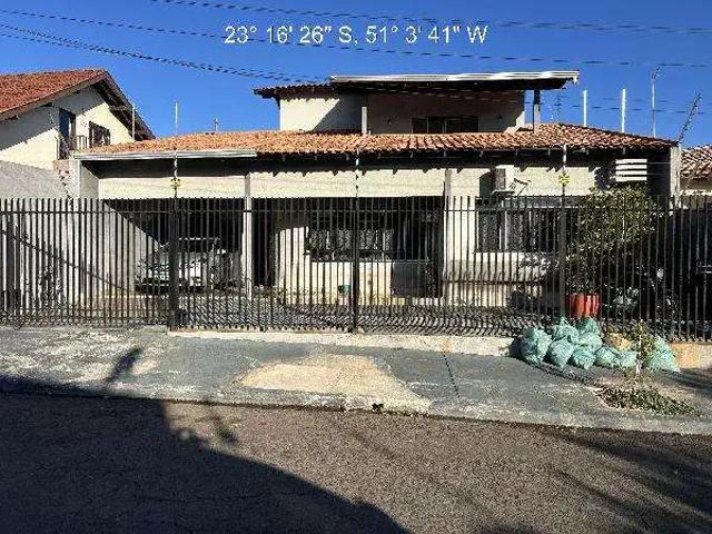 Casa / Sobrado para Venda em Ibiporã/PR Setor 3 4 Quartos