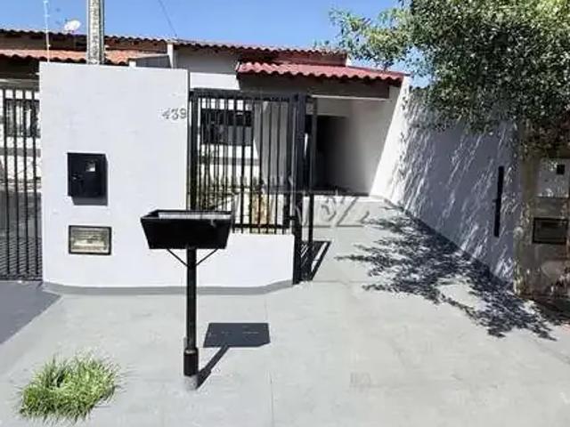 Casa / Sobrado para Venda em Ibiporã/PR Setor 3 2 Quartos