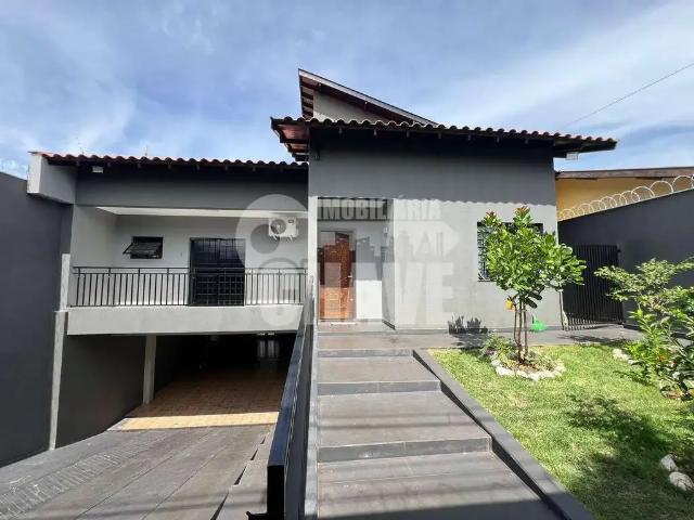 Casa / Sobrado para Venda em Ibiporã/PR Setor 5 4 Quartos