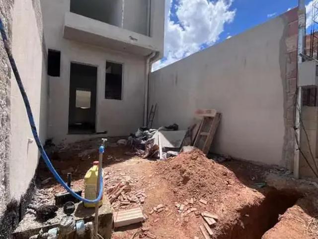 Casa / Sobrado para Venda em Ibirité/MG Camargos 3 Quartos