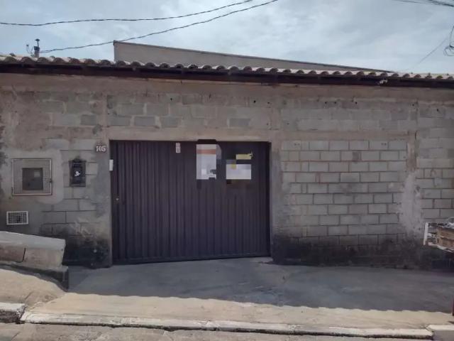 Casa / Sobrado para Venda em Ibirité/MG Lajinha 3 Quartos
