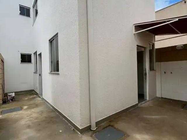 Casa / Sobrado para Venda em Ibirité/MG Novo Barreirinho 3 Quartos