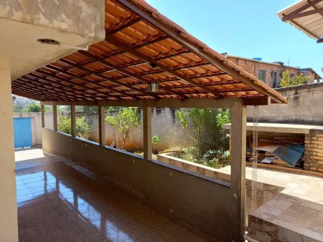 Casa / Sobrado para Venda em Igarapé/MG Pousada Del Rei 3 Quartos