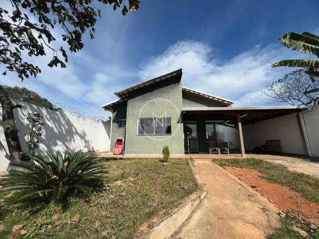 Casa / Sobrado para Venda em Igarapé/MG Pousada Del Rei 4 Quartos
