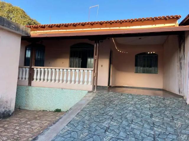Casa / Sobrado para Venda em Igarapé/MG Padre Eustáquio 3 Quartos