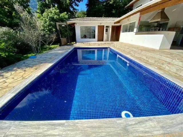 Casa / Sobrado para Venda em Ilhabela/SP Cocaia 4 Quartos