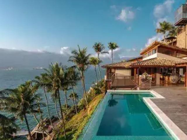 Casa / Sobrado para Venda em Ilhabela/SP Piúva 5 Quartos