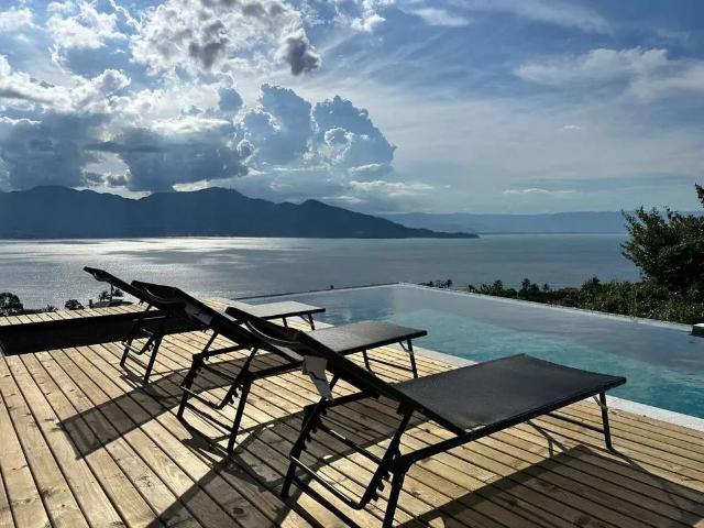 Casa / Sobrado para Venda em Ilhabela/SP Siriuba 7 Quartos