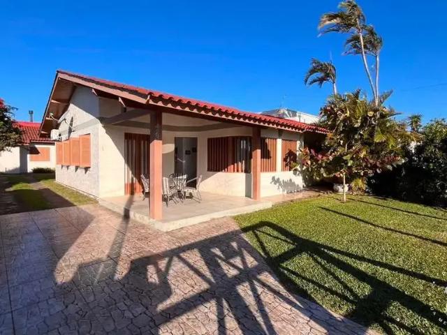 Casa / Sobrado para Venda em Imbé/RS Centro 2 Quartos