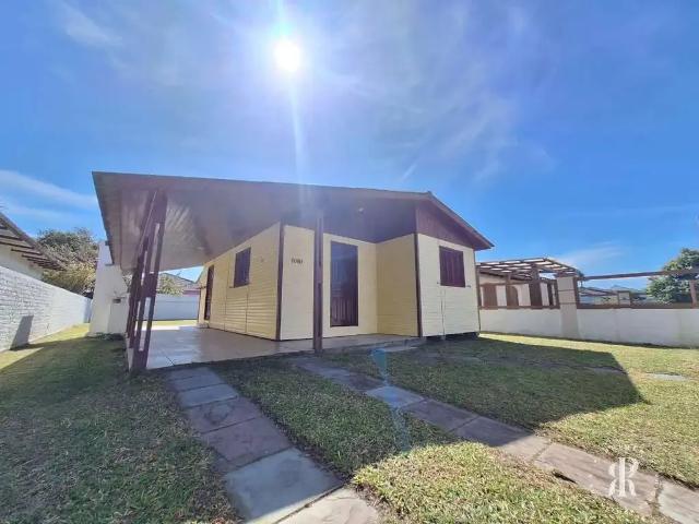 Casa / Sobrado para Venda em Imbé/RS Centro 3 Quartos