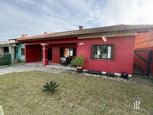 Casa / Sobrado para Venda em Imbé/RS Centro 3 Quartos