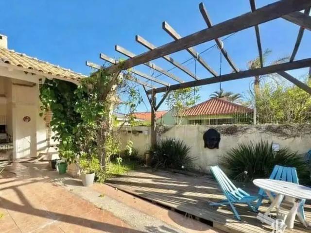 Casa / Sobrado para Venda em Imbé/RS Centro 3 Quartos