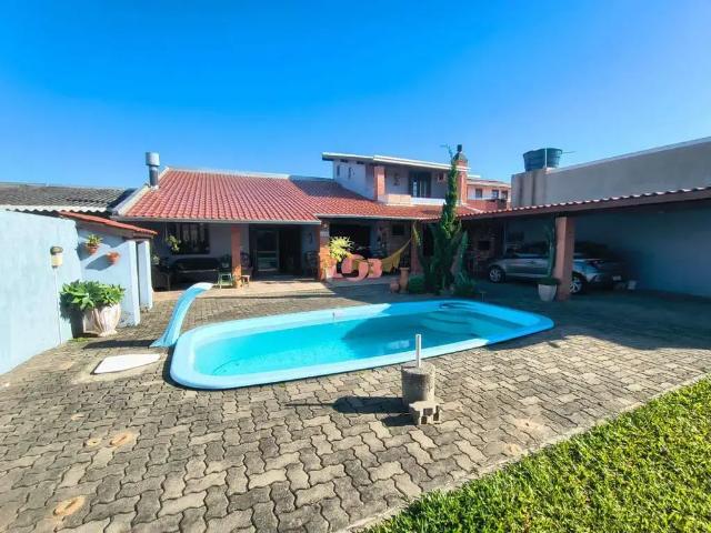 Casa / Sobrado para Venda em Imbé/RS Centro 3 Quartos