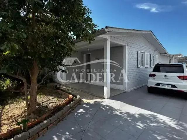 Casa / Sobrado para Venda em Imbé/RS Centro 3 Quartos
