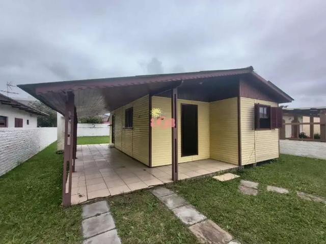Casa / Sobrado para Venda em Imbé/RS Centro 3 Quartos