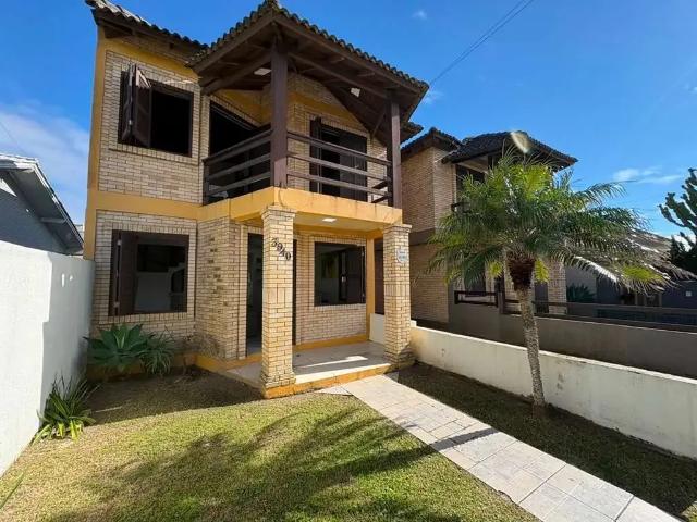 Casa / Sobrado para Venda em Imbé/RS Centro 3 Quartos