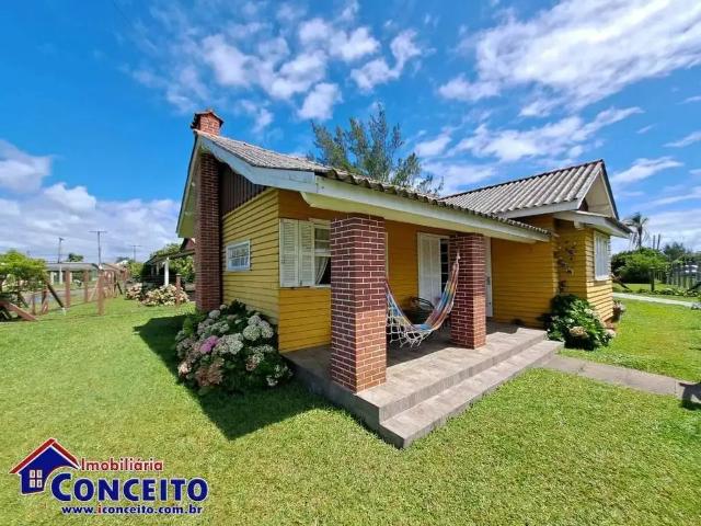 Casa / Sobrado para Venda em Imbé/RS Centro 3 Quartos