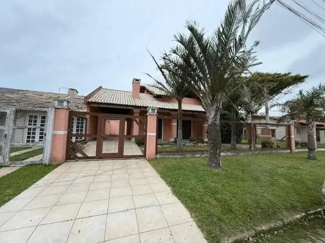 Casa / Sobrado para Venda em Imbé/RS Centro 3 Quartos
