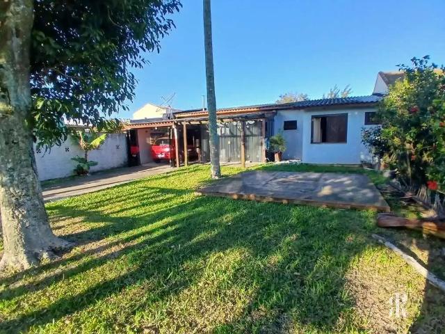 Casa / Sobrado para Venda em Imbé/RS Centro 3 Quartos