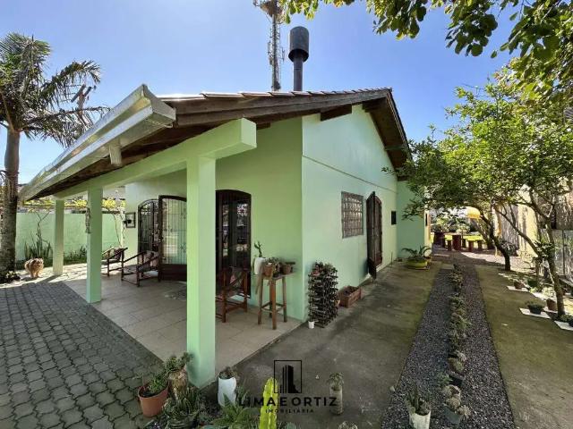 Casa / Sobrado para Venda em Imbé/RS Centro 3 Quartos
