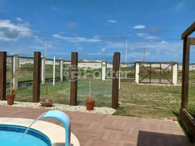 Casa / Sobrado para Venda em Imbé/RS Centro 3 Quartos