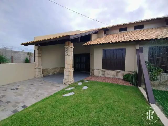 Casa / Sobrado para Venda em Imbé/RS Centro 3 Quartos