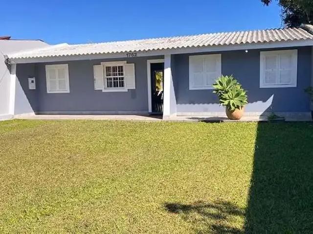 Casa / Sobrado para Venda em Imbé/RS Centro 4 Quartos