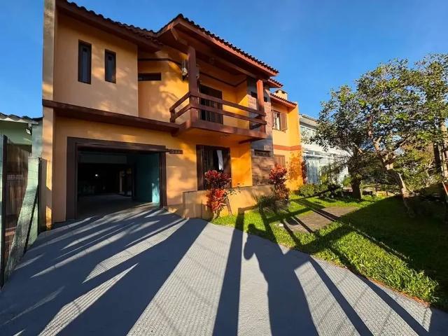 Casa / Sobrado para Venda em Imbé/RS Centro 4 Quartos