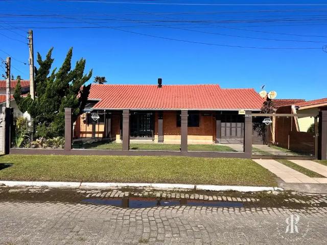 Casa / Sobrado para Venda em Imbé/RS Centro 4 Quartos