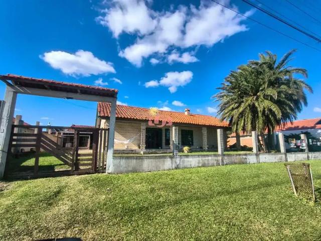 Casa / Sobrado para Venda em Imbé/RS Centro 4 Quartos