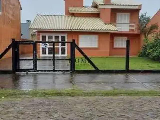 Casa / Sobrado para Venda em Imbé/RS Centro 4 Quartos