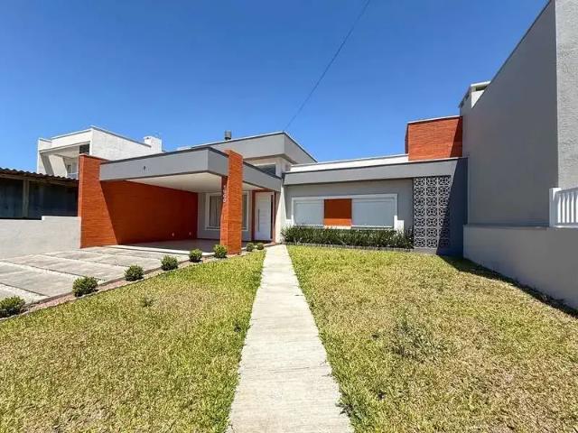 Casa / Sobrado para Venda em Imbé/RS Centro 4 Quartos